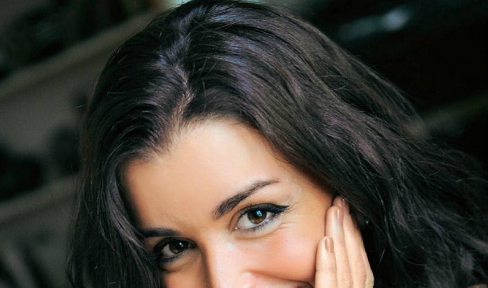 Jeni­fer pourquoi est-elle ciblée par les paparazzi