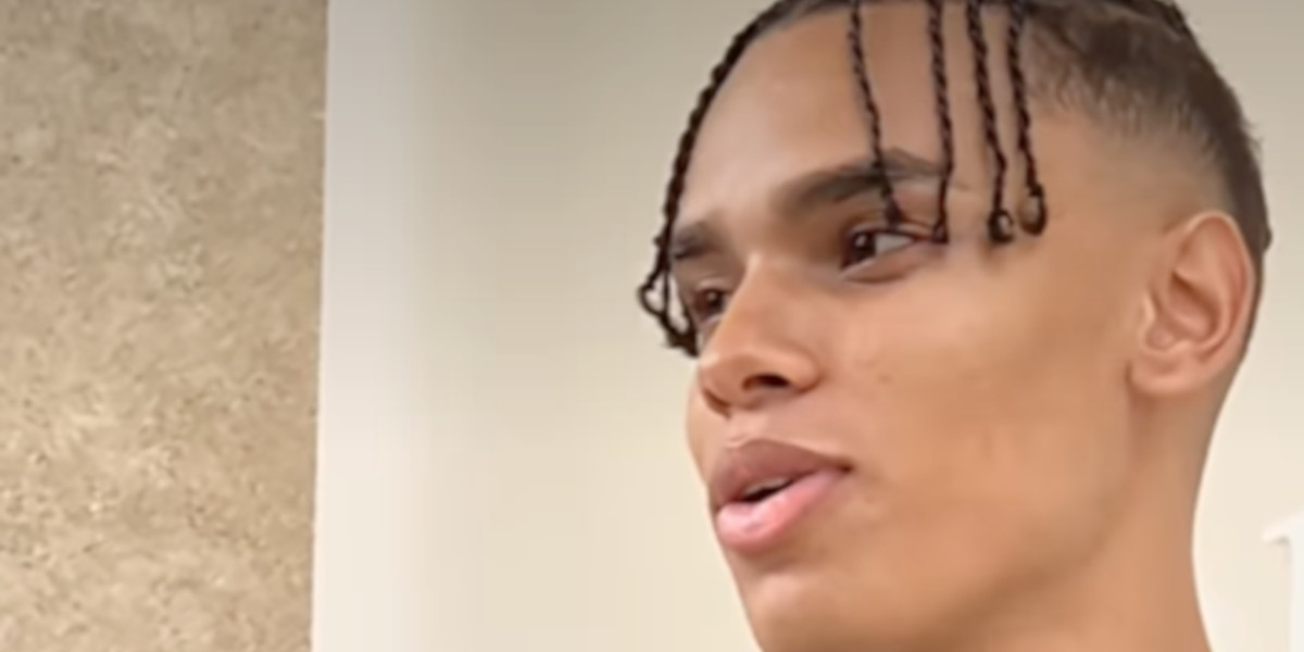 Alexandre Grimaldi retrouve Pierre Casiraghi au défilé Dior Homme (vidéo)