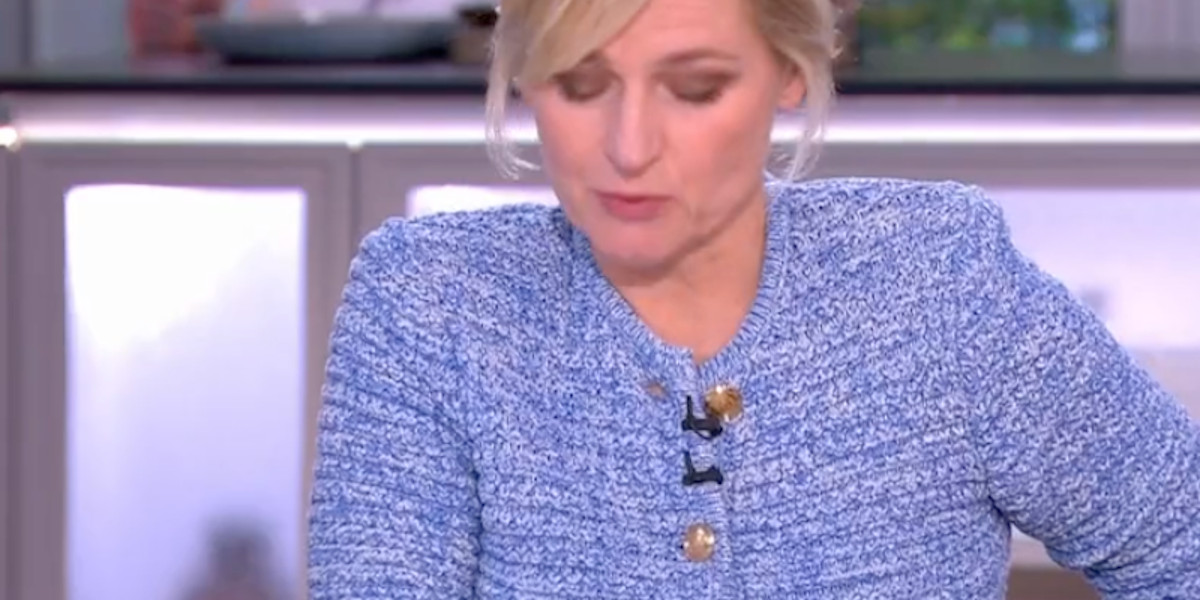 Anne-Elisabeth Lemoine « indignée » par le geste choquant d’Eric Dupond ... Anne-Elisabeth Lemoine « indignée » par le geste choquant d’Eric Dupond ...