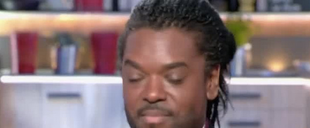 Anthony Kava­nagh raconte une anec­dote drôle sur René Angé­lil