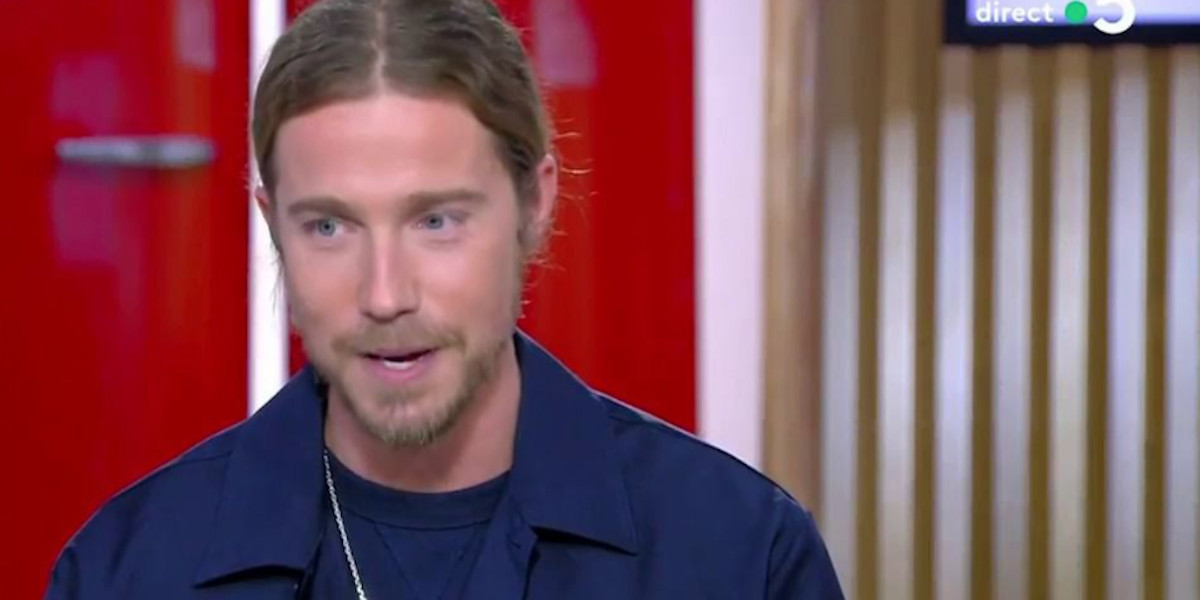 Clara Luciani prise à partie - Julien Doré sort les griffes, règlement ...