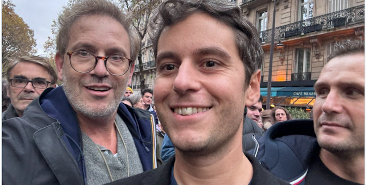 Gabriel Attal, sans escorte, son comportement à la marche contre l ...