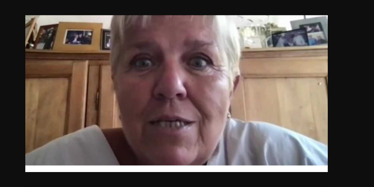 Mimie Mathy : « On m'a ouvert quatre fois le dos