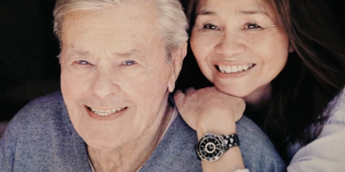 Mort d’Alain Delon : Hiromi Rollin règle ses comptes chez Elise Lucet