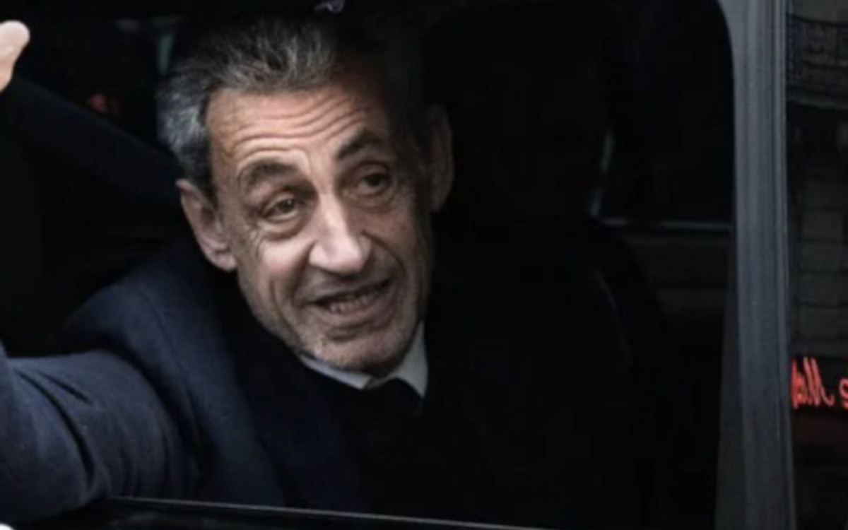 Nicolas Sarkozy et Carla Bruni célèbrent leurs retrouvailles au ...