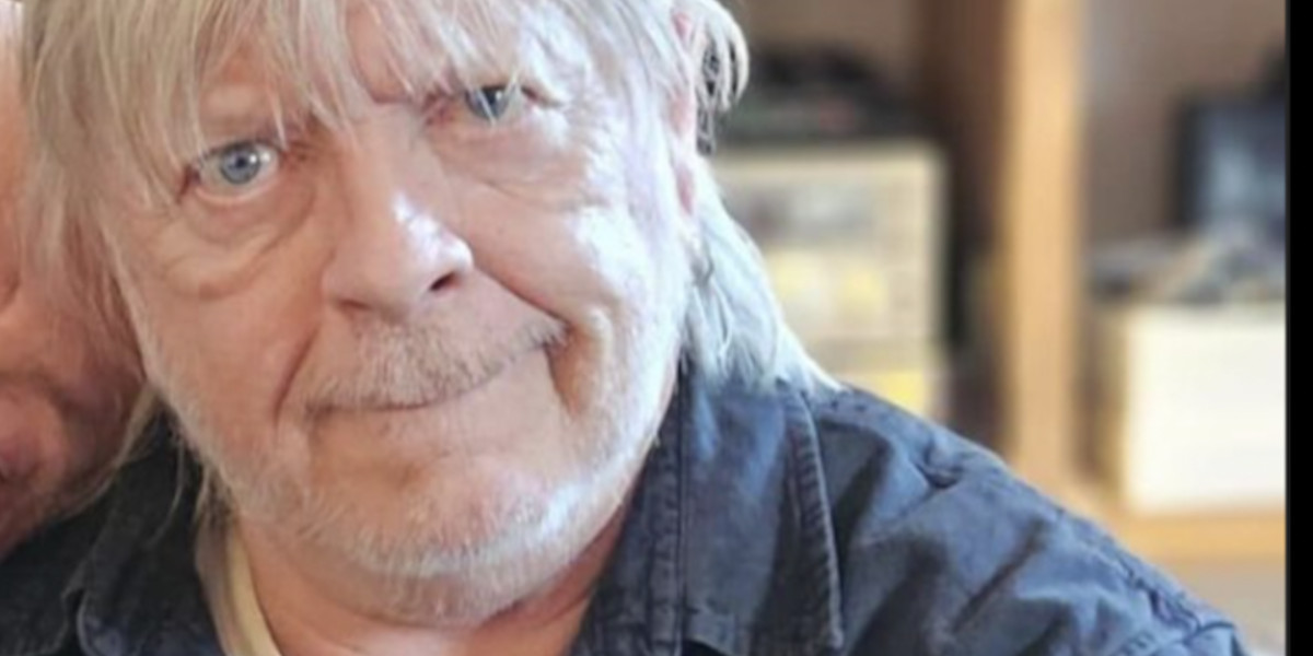 Renaud : Une relation difficile avec Romane Serda